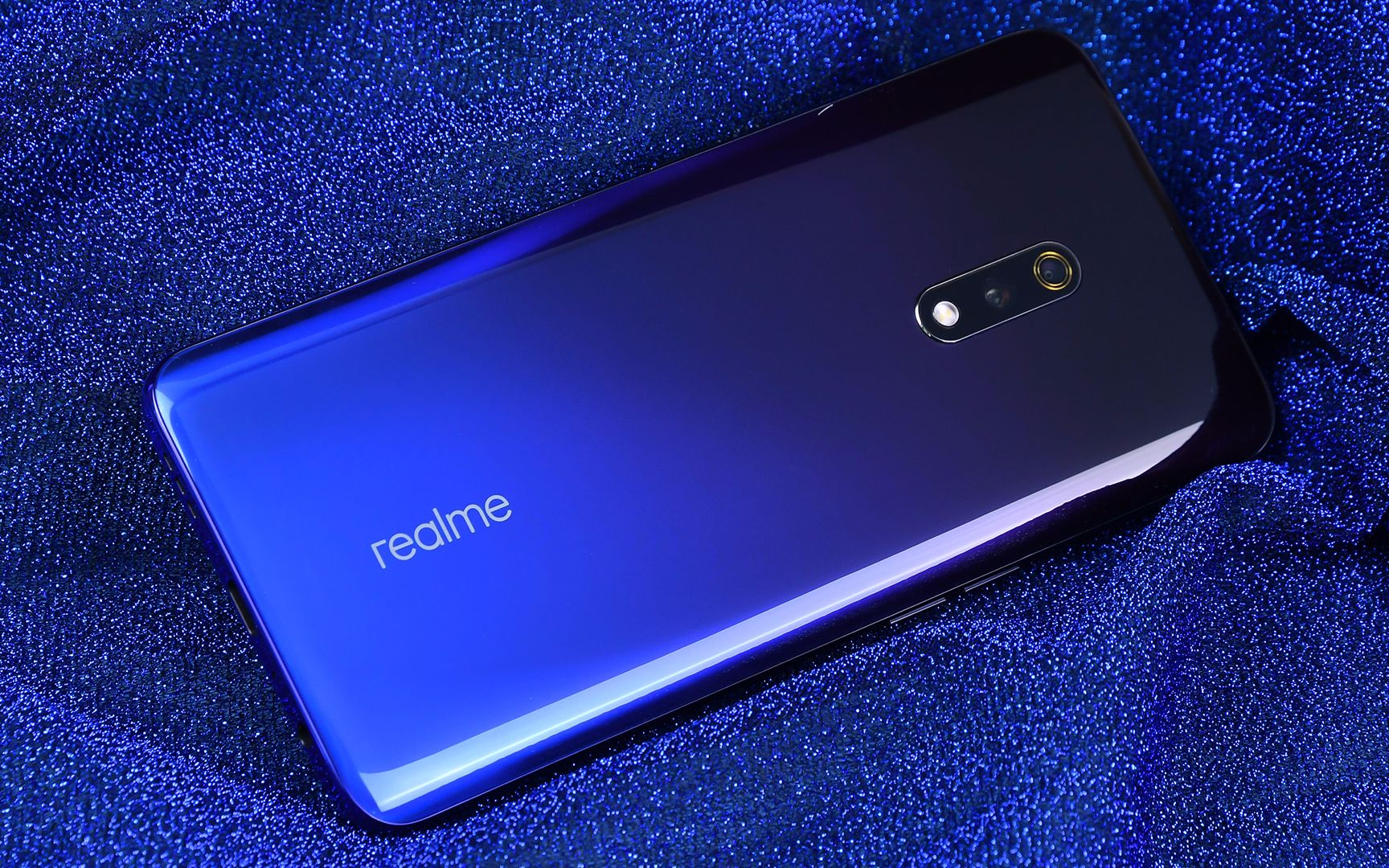 Realme X开箱体验:这是要取代R系列的节奏?