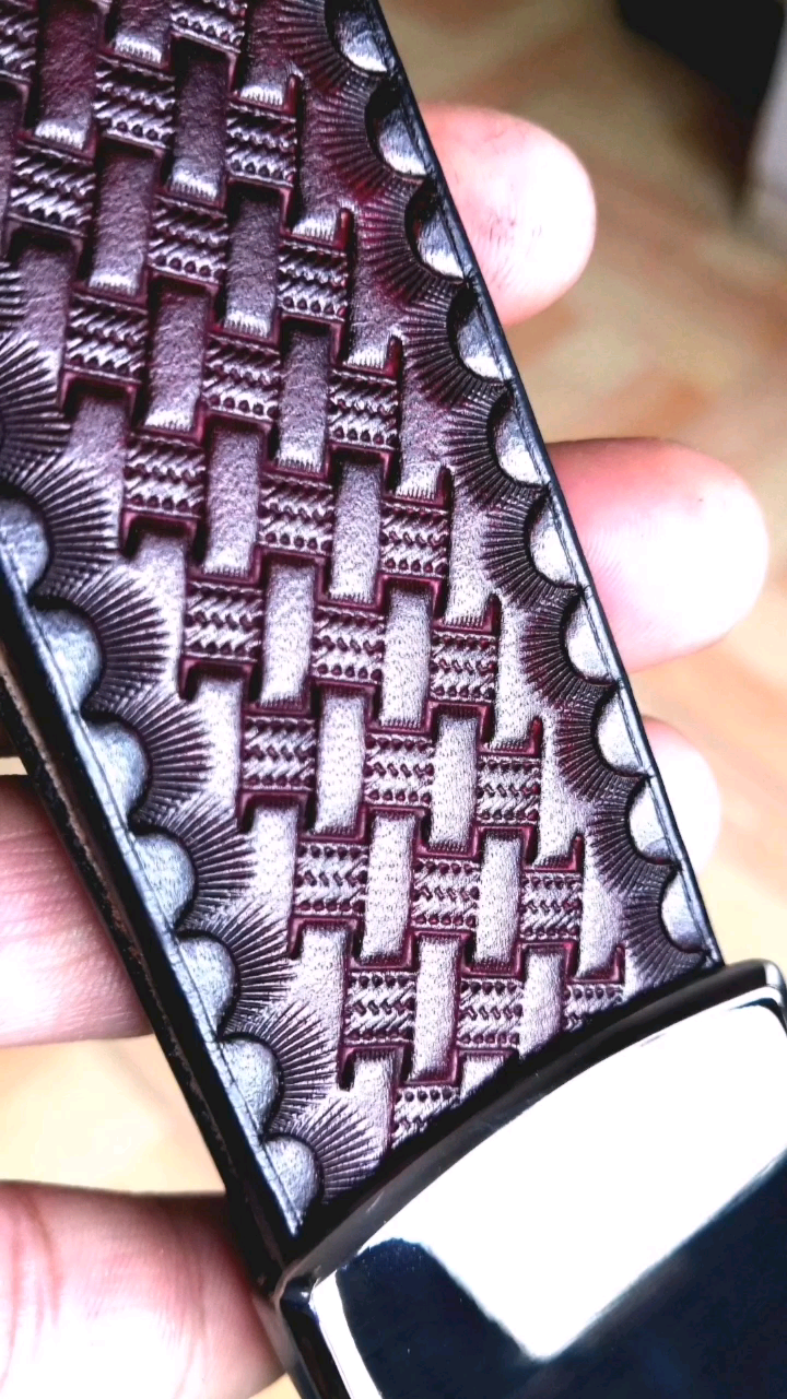 怎样辨别真假牛皮#手工##手工制作##手