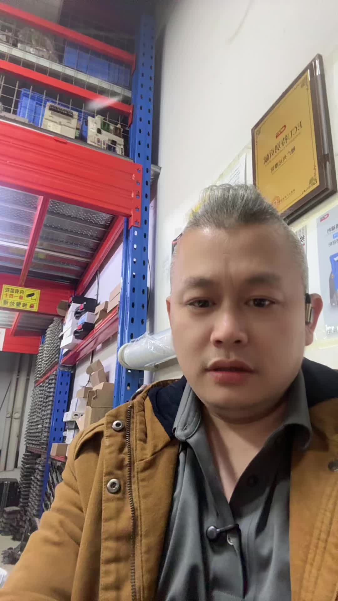 一个功能就解决了老外的一个设备。#修车人 #汽修厂 #修理工日常 #...