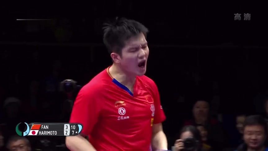 樊振东战胜日本队卫冕冠军张本智和,勇夺男乒世界杯冠军!