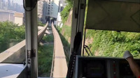 实拍:驾驶员的视角,看重庆轻轨穿过居民楼