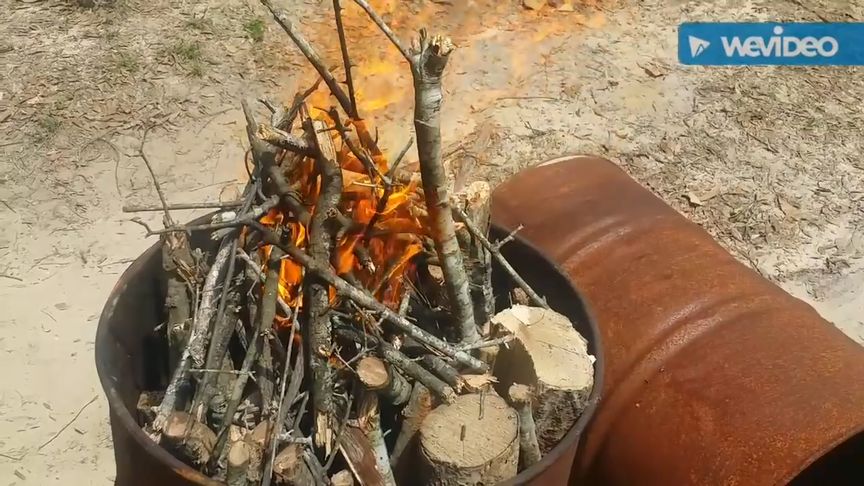 一个油桶就能在家自制木炭,木炭的炭化原理