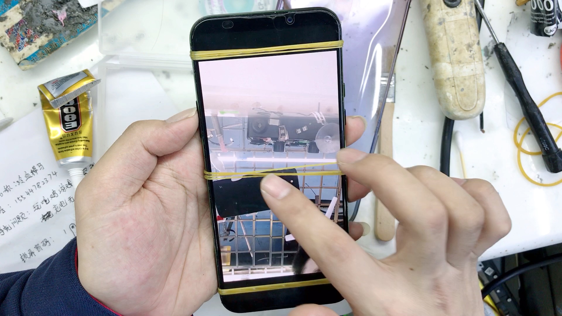 粉丝黑鲨2pro玩吃鸡游戏时,突然黑屏,无法开机,充电没反应,已经修复好。