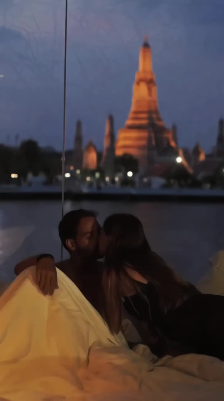 爱的样子像什么 几亿万人都不懂 只是觉得你在身边 爱就在身边 #国外...