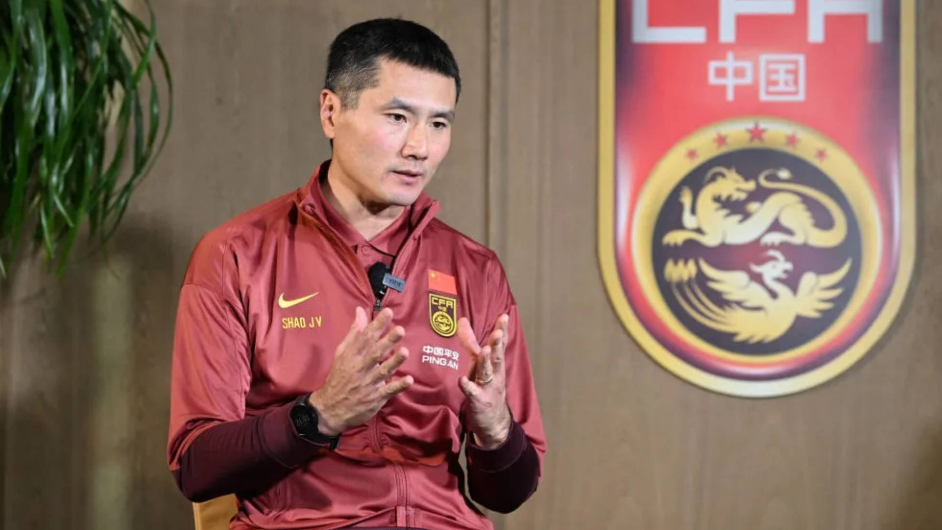 打进世界杯!国足新帅邵佳一透露目标