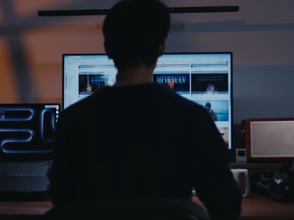 #桌面改造 #造木制木桌搭 #显示器增高架 #桌搭改造