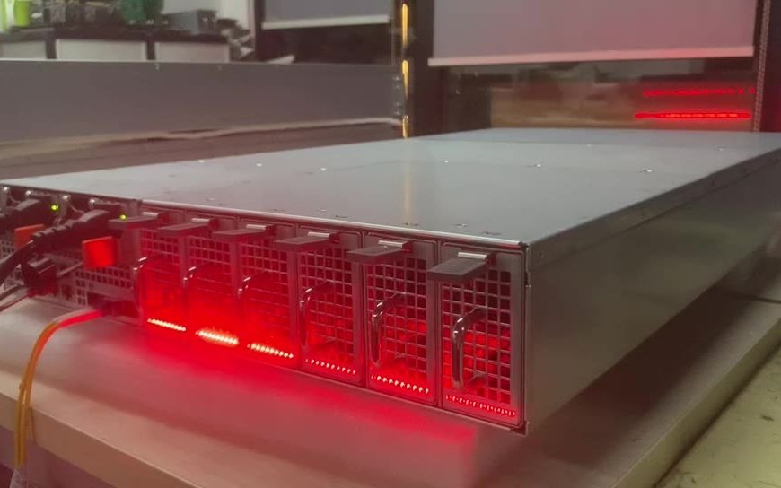 ARM服务器【我们的研发生活】