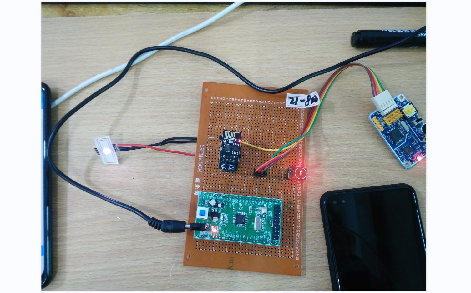STM32物联网的触控台灯设计-触摸-RGB-LD3320语音识别-WIFI手机...