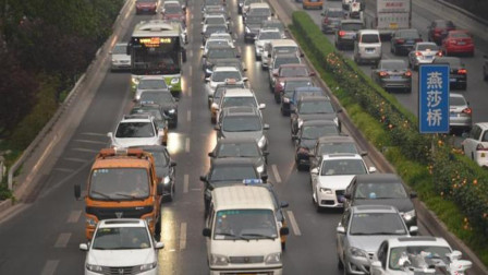 “进京证”新规开始施行啦!影响百万辆汽车,真的能缓解停车难吗?