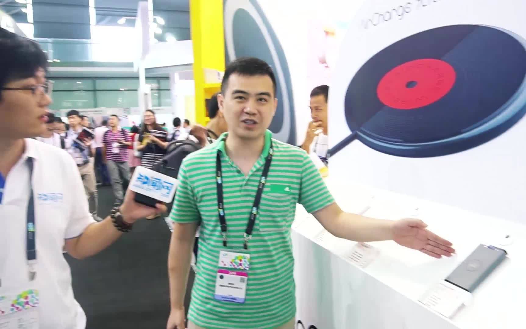 2018上海CESA展速看,南孚电池改做无线充电器,薄到当鼠标垫