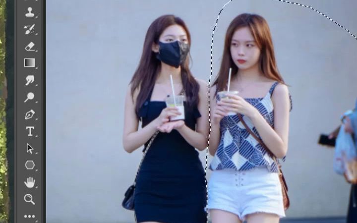 ps 教你10秒无痕去除图片中多余人物