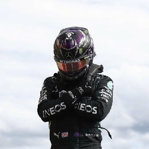 不要碰我的冰美式 