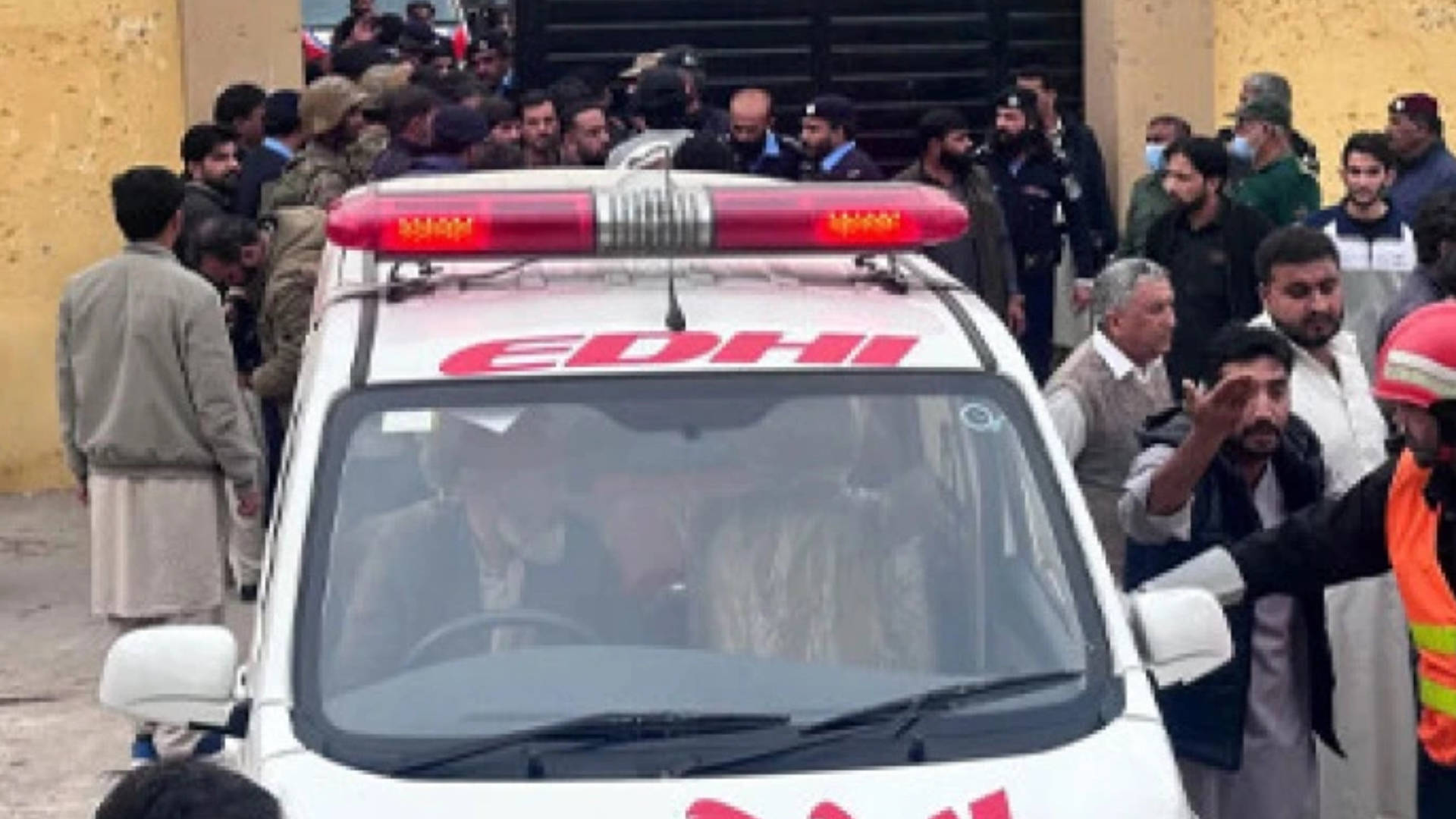 巴基斯坦首都发生严重爆炸,外交部:深感震惊、深切哀悼