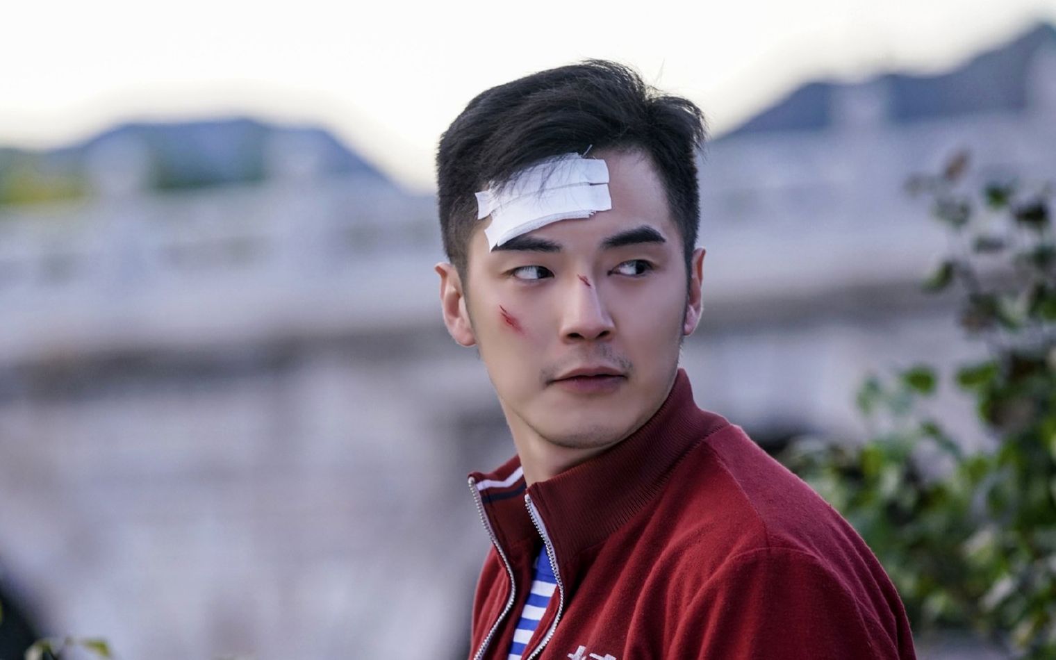 金世佳第一次演反派就演这么狠的角色!