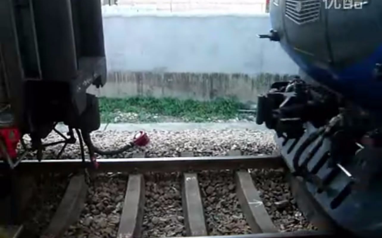 【深铁Fox】DF11G内燃机车挂车瞬间