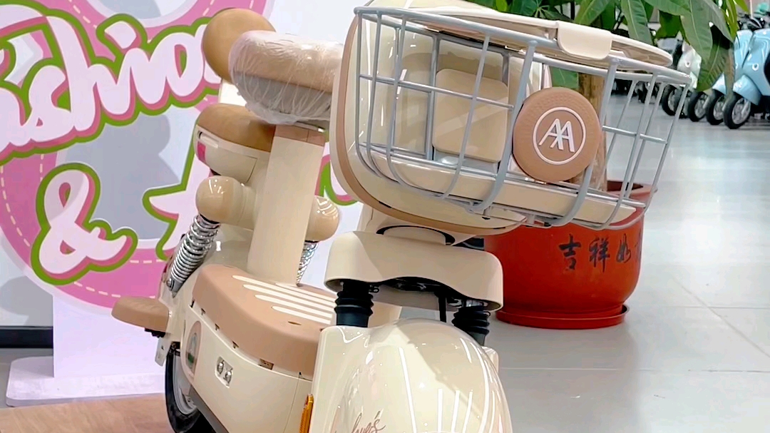 小红书爆款元宇宙pro,爱玛718直购节仅需2999,甜美好车立刻开走!#...