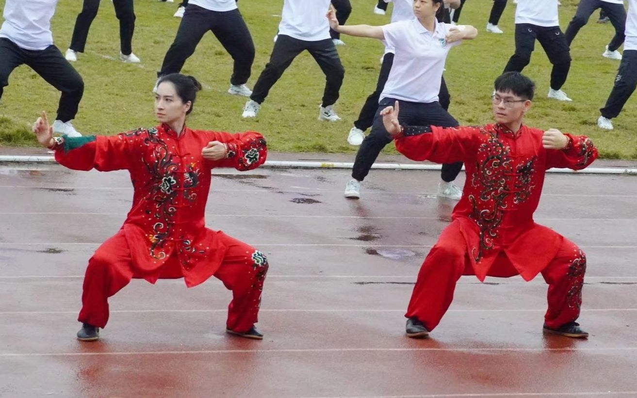 【文艺表演】2021年福建农林大学运动会开幕式集体健身气功八段锦...