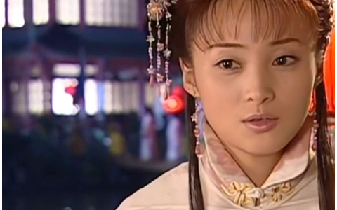 还记得《还珠格格》里蒋勤勤饰演的夏莹莹吗?