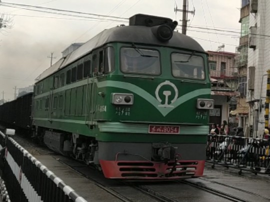 乐德线,转场46054次乐平市站五道去接渡站转场信号好,通过K1(向...