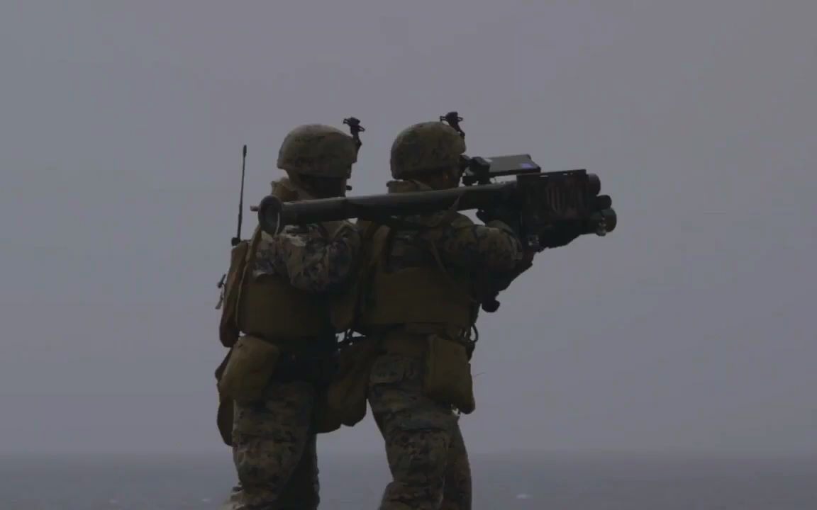 ...美国海军陆战队远征军防空支队“毒刺”导弹模拟器射击训练(2140)
