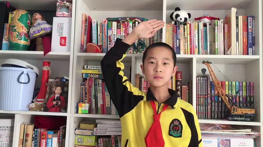 开学第一课__升国旗!