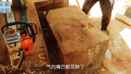 这样的木雕作品,你觉得怎样高在民间木雕艺工制作