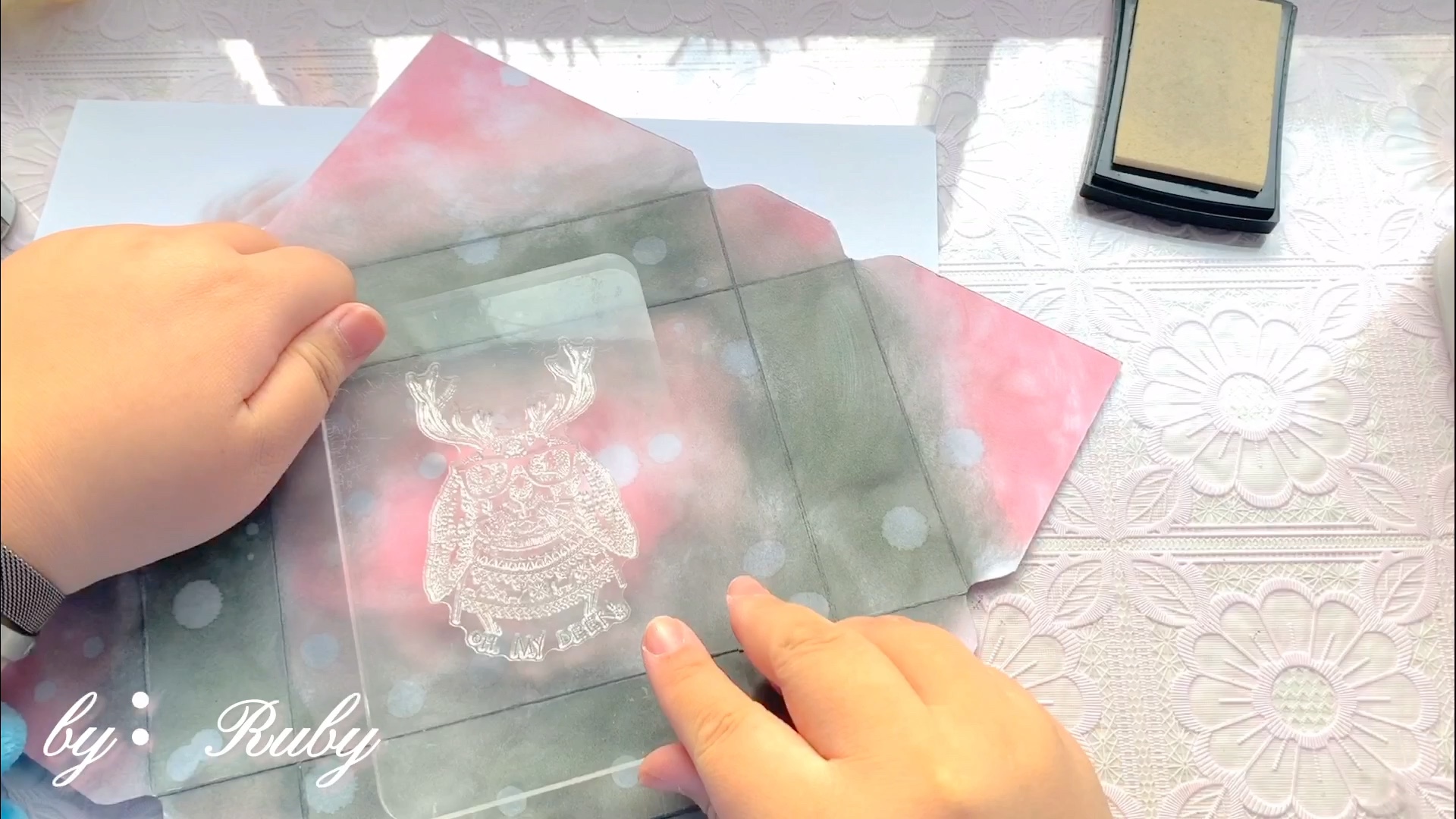 用信封模板制作一个盒子