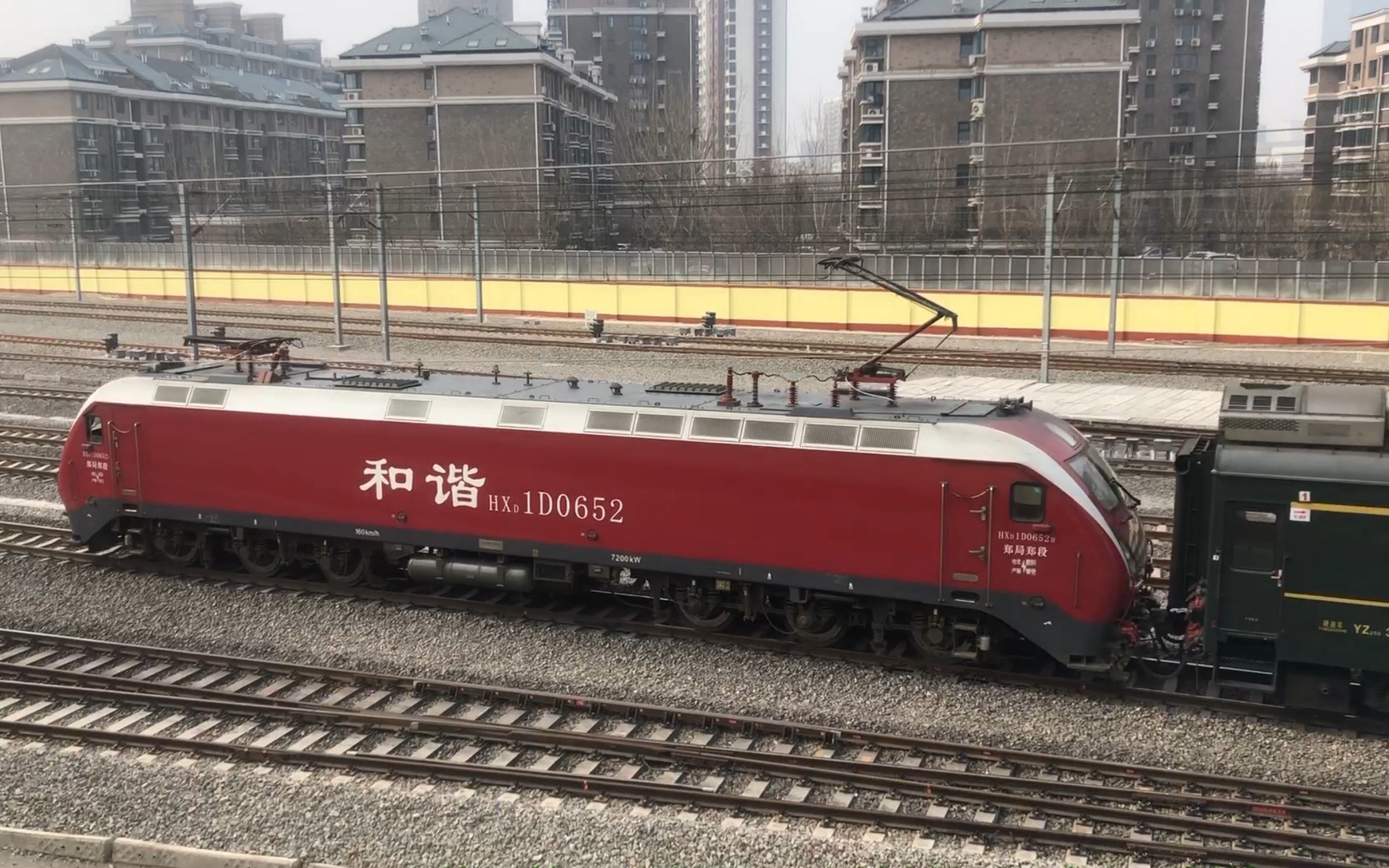 【中国铁路】“攀西之星”K117次(北京西-攀枝花)停靠保定站