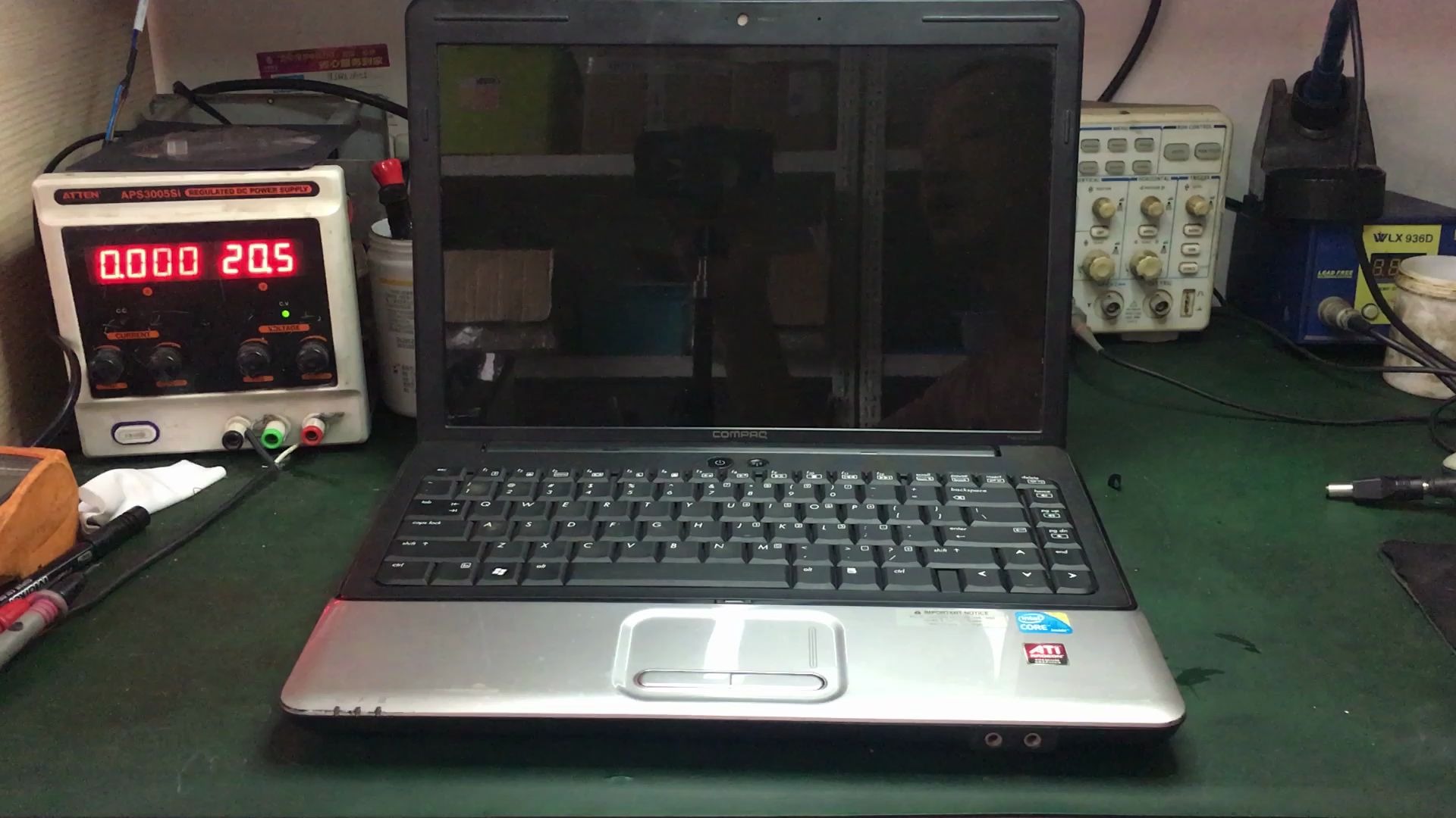 10年前的惠普CQ40笔记本主板烧毁无法开机,原来飞根线就能解决!