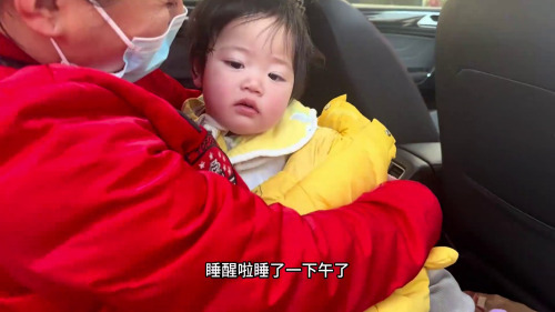 两个娃,手心手背都是肉,怎么一碗水端平,我也一直在努力平衡