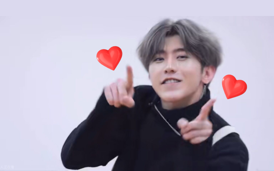 用Python实现,飞只因大战【蔡徐坤版】