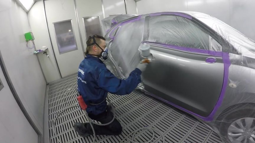 汽车喷漆:银粉漆喷漆视频