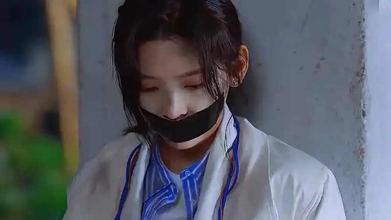 他一定会来救你,即使一条腿动不了了,他也会像十年前那样,告诉你“...
