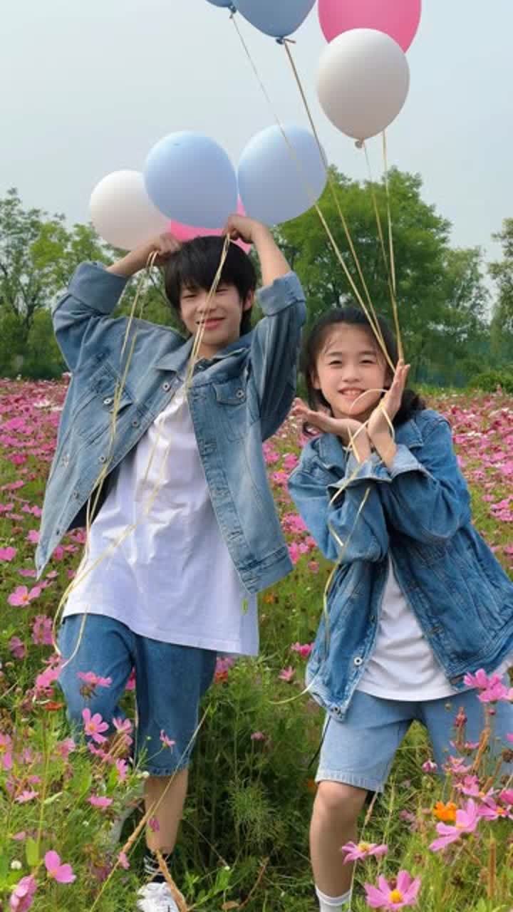 太阳暖阳阳 天气好晴朗☀️给你一个微笑 到处是阳光～ #吉祥娃娃