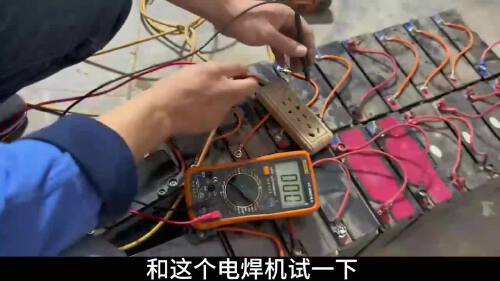 20块电池真能启动电瓶车?实测结果太意外!