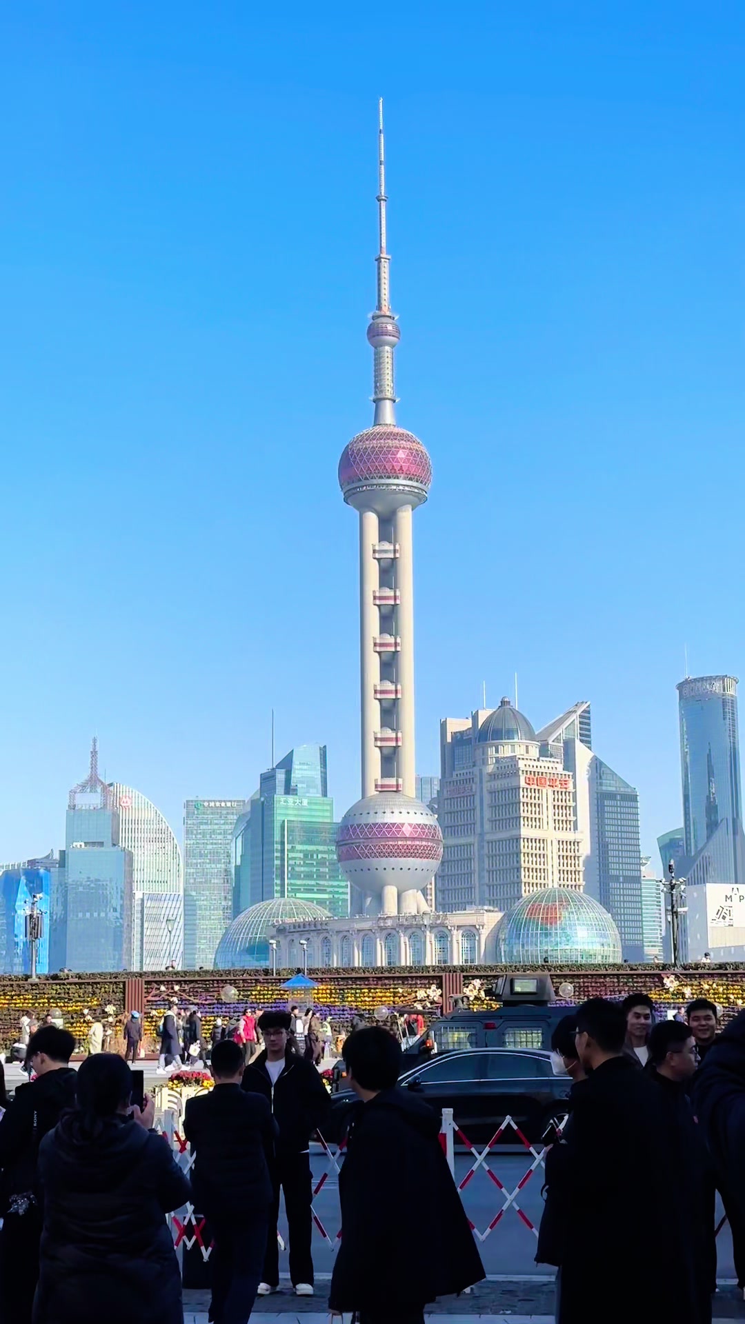 上海的经济实力到底有多强? 上海成为中国第一个 5 万亿元GDP城市,...