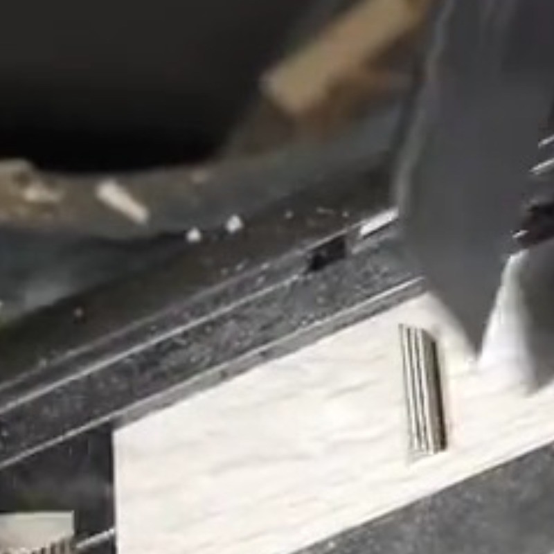 鲣鱼刨刀是怎么制造的,跟传统的木工刨有何不同之处?