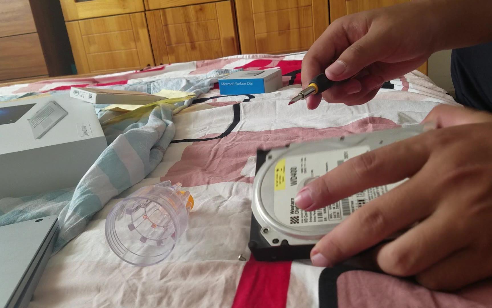 拆台式机电脑硬盘(机械硬盘)