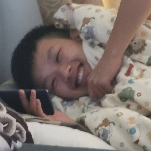 草没有草莓味 