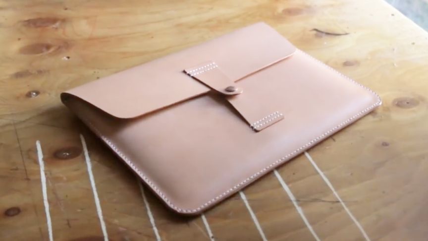 手工达人制作的牛皮苹果笔记本电脑包,怎么这么好看