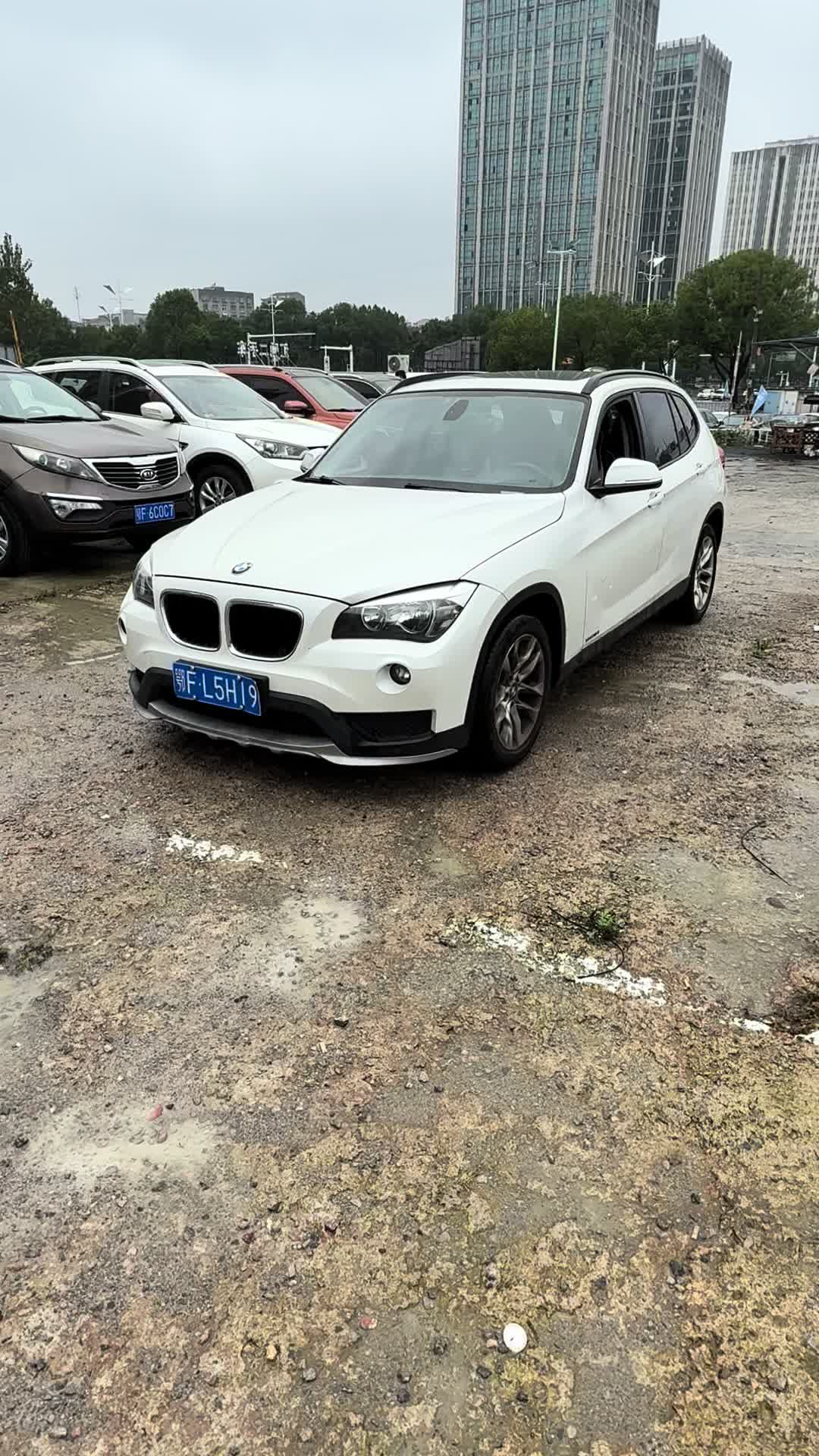 四万多块钱,你该怎么选?16年上牌,宝马x1,2.0鸡腿电子档#襄阳众赢...