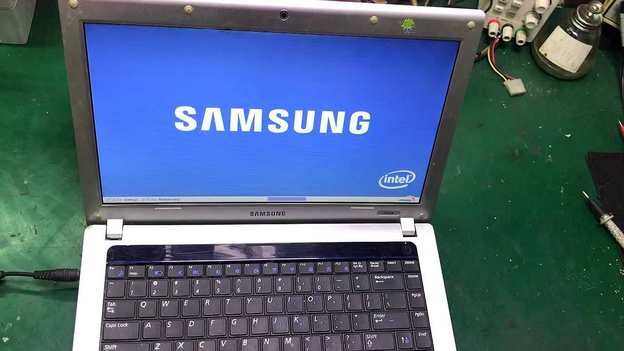 10年前左右的笔记本,开机卡LOGO.