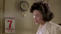 小孩公共场所乱跑乱叫,爸爸妈妈这样的教育方法值得学习