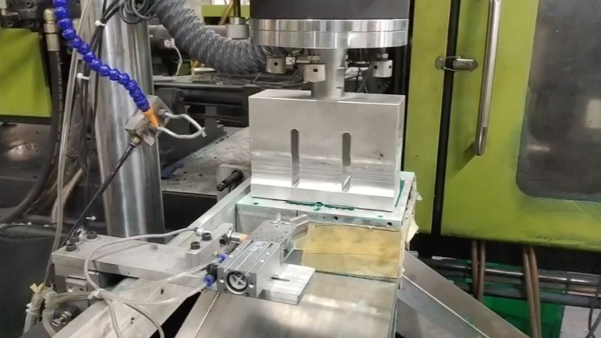 注塑件超声波切水口,自动化水口分离