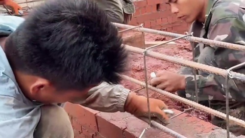 绑扎钢筋是挺快的,但是制作圈梁和箍筋是非常费事的