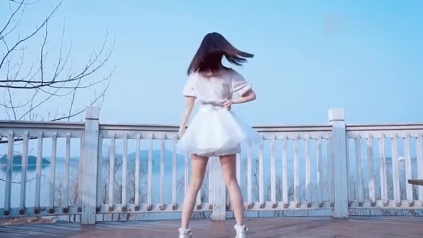 流行舞蹈视频2022最火,小.