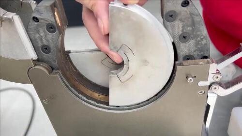 25。4不锈钢小管封闭式管管焊接