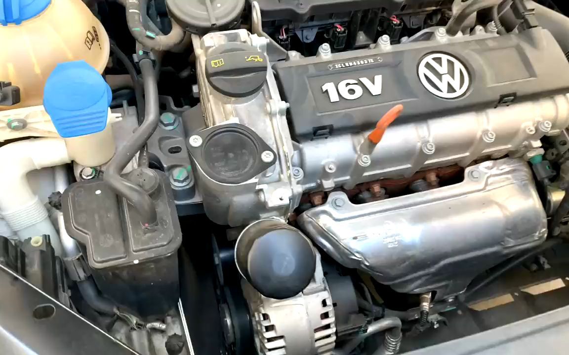 这台速腾出动了我们3个车贩子,让人头疼的车门异响100块解决