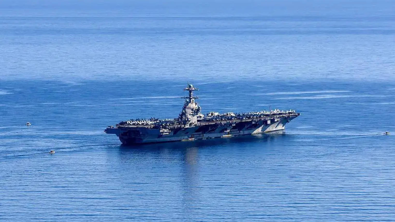 部署在中东的美国航母"福特号"发生火灾