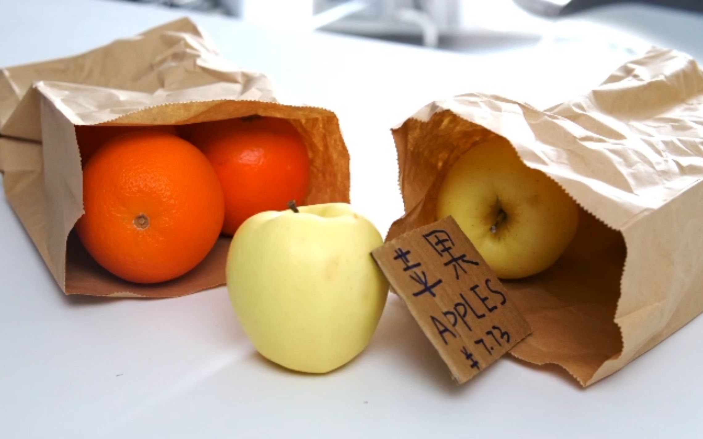 模仿油管大神的定格动画拍摄,蔬菜水果动起来!